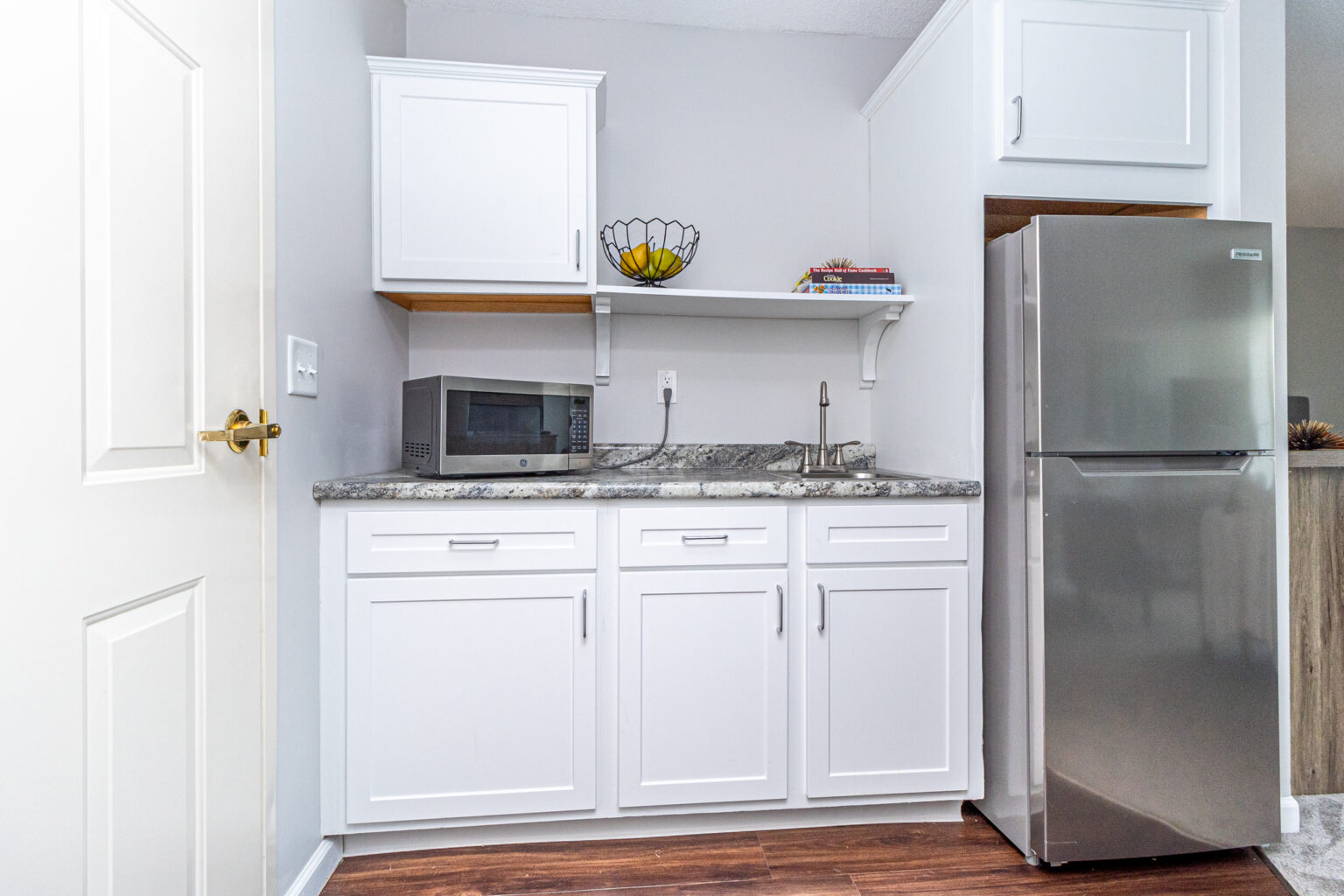 Independence Village Photo Gallery - Dial Senior Living